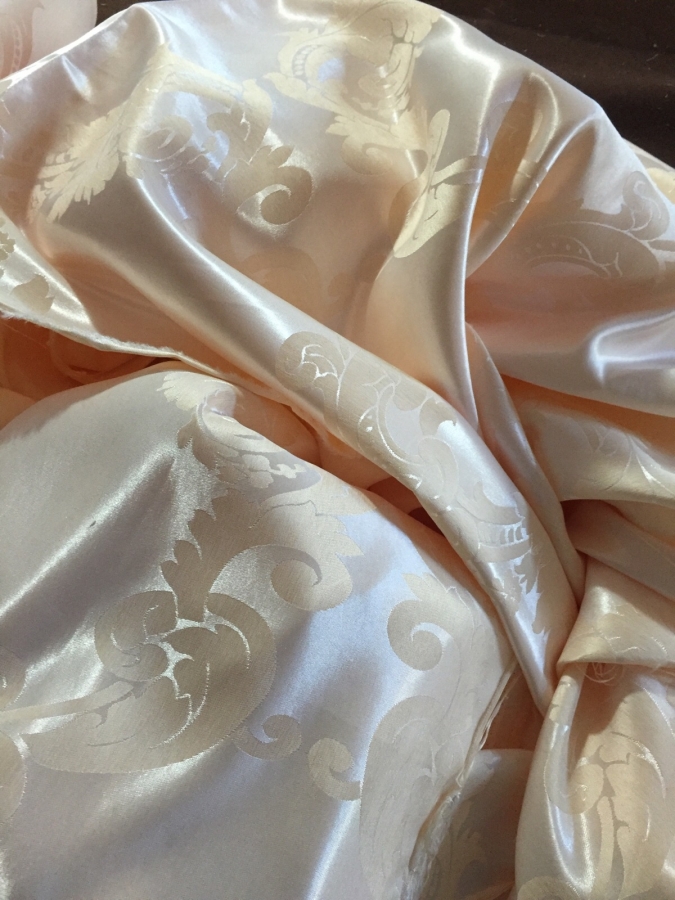 Draperie Crem-piersica Cu Model Frunze, Otto House