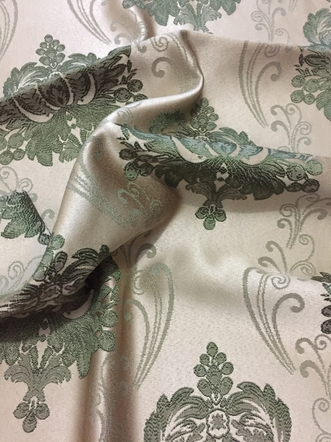 Draperie Verde Cu Model Regal, Otto House