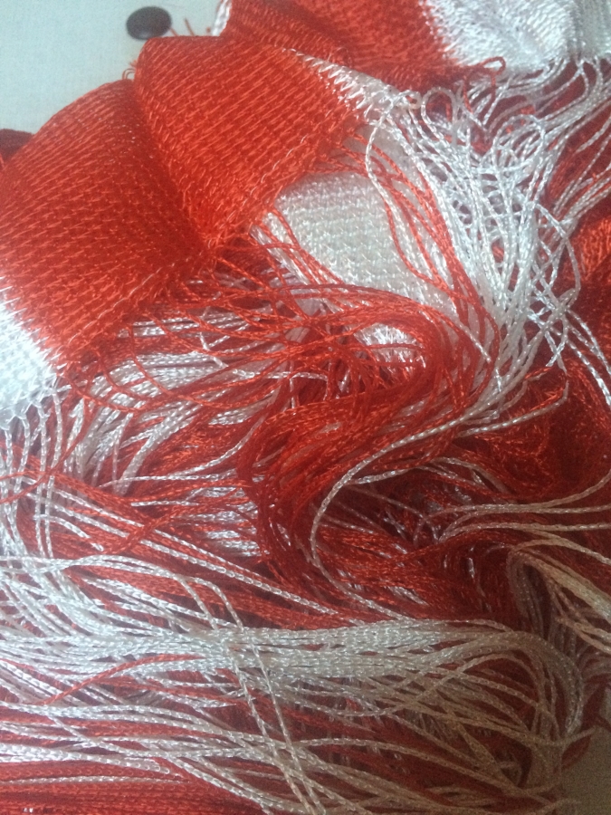 Perdele Ata, Franjuri, Spaghieta 2 Culori: Alb Cu Rosu, Otto House