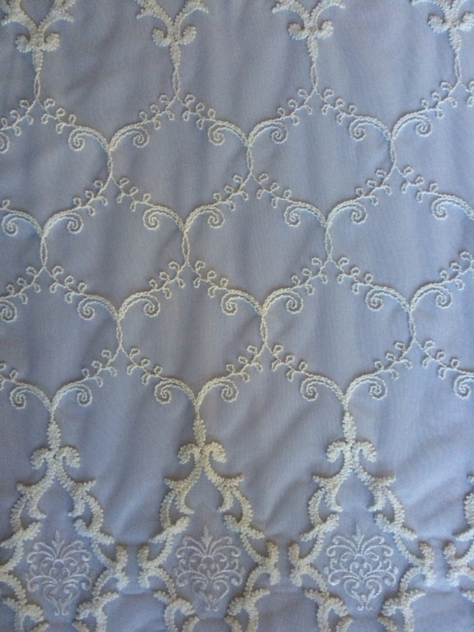 Tul Cu Broderie Alb Cu Alb, Otto House